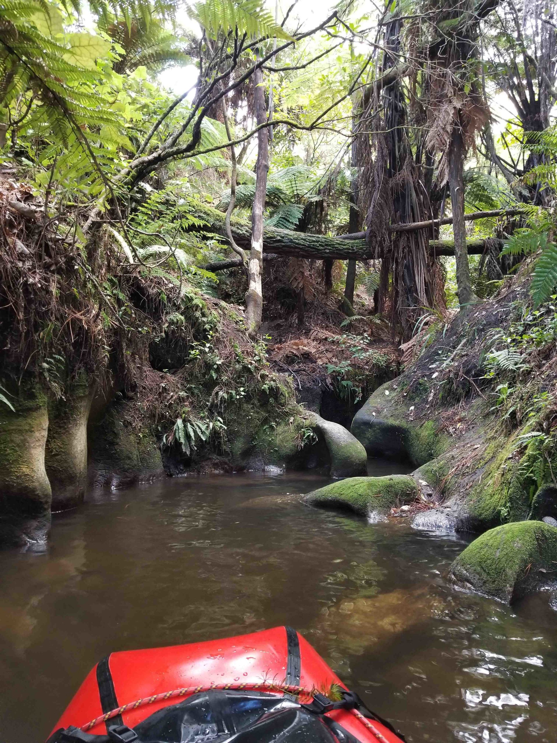 Lake Ohakuri Hot Waterfall (I) - PackraftingTrips.NZ